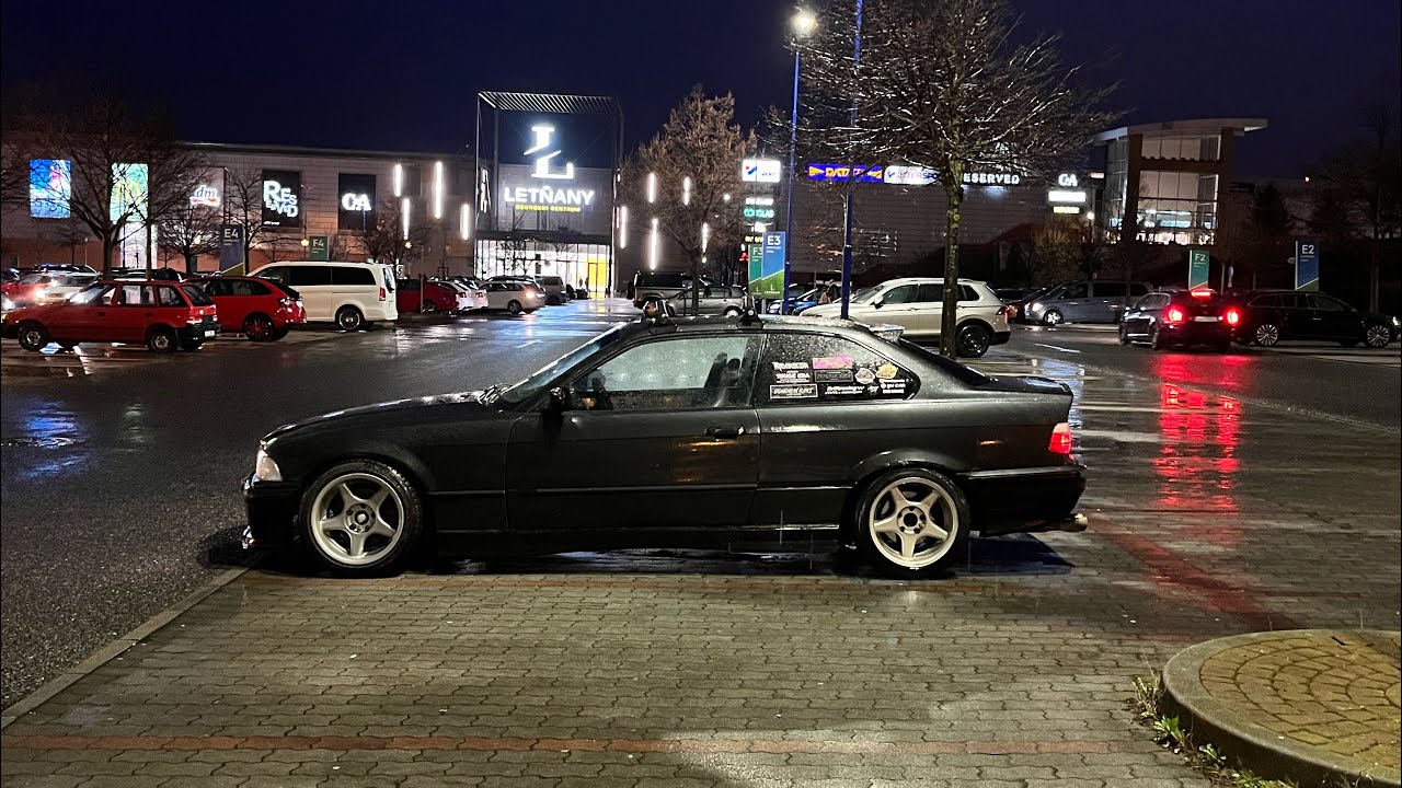 Street Drift in Prague - driving in heavy traffic - broken diff - YouTube