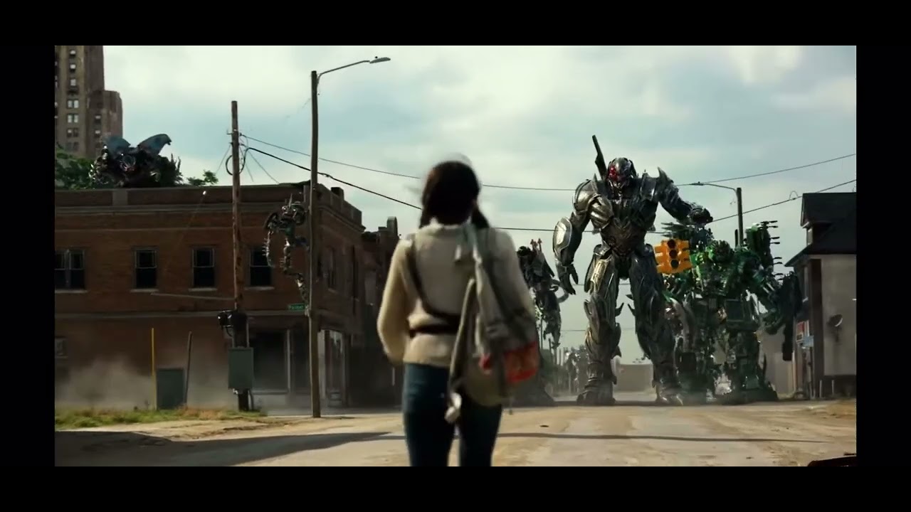 Transformers The Last Knight: Megatron vs Izzy - YouTube