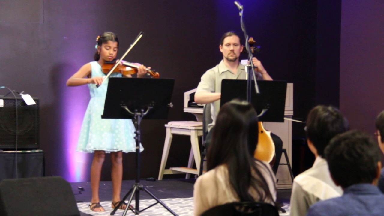 Music Authority's Shreya Shanbhag - Augie's Great Municipal Band - YouTube