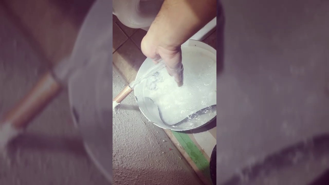 Simply Macadocious -Installing a toilet - YouTube