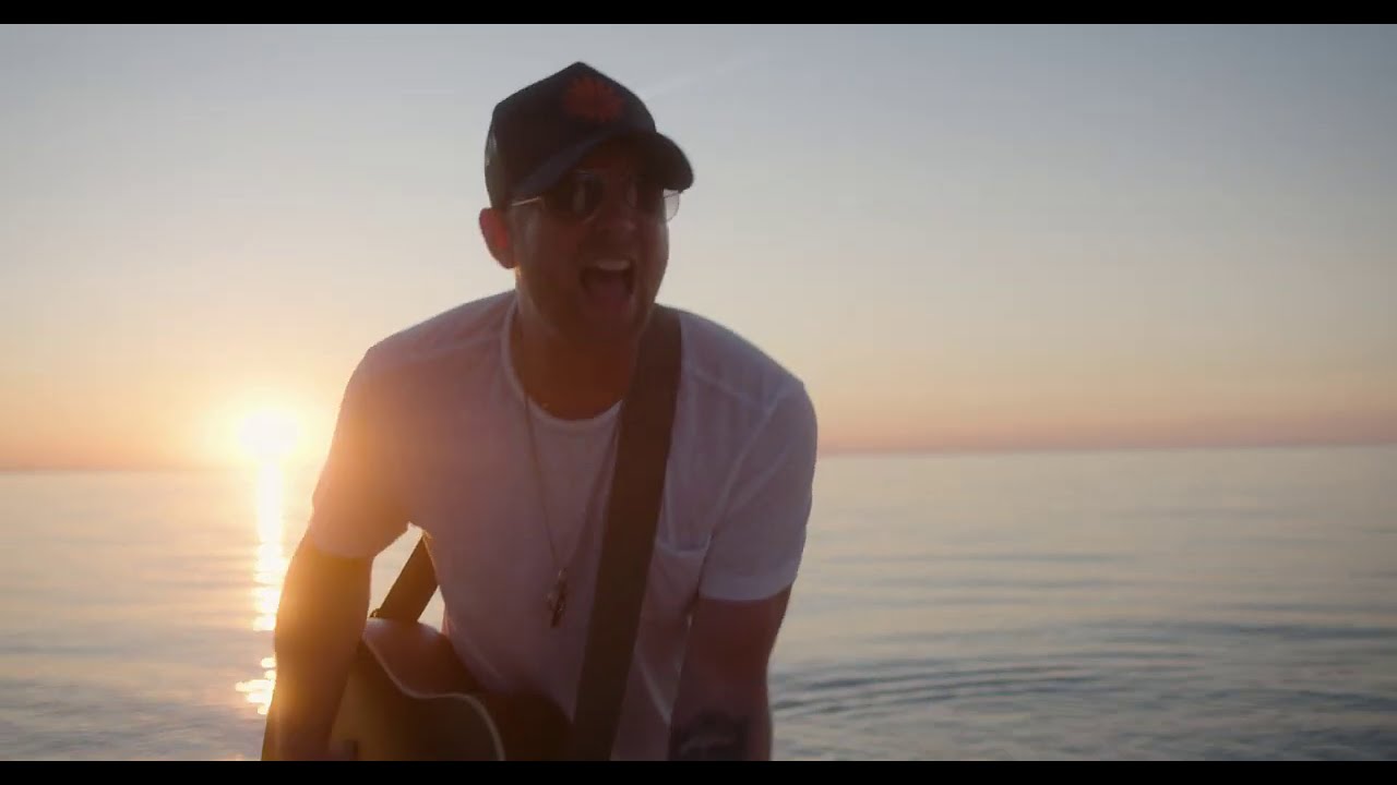 Tim Hicks - Floatin' (Sunset Beach Version) - YouTube