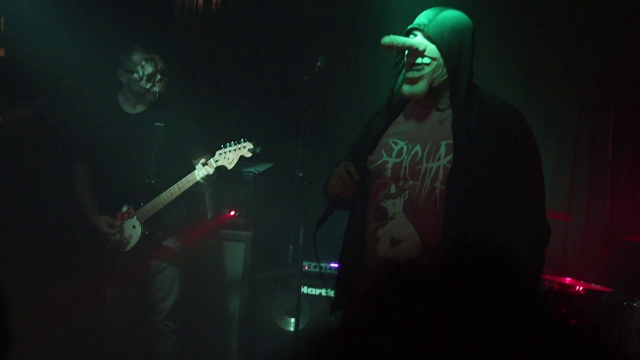 PICHA - Tocar en vivo es una picha [LIVE FULL CONCERT - NOISECORE ...