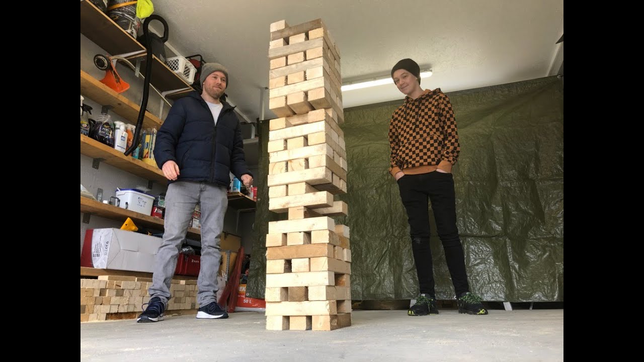 Eli&Li - MEGA JENGA! - YouTube