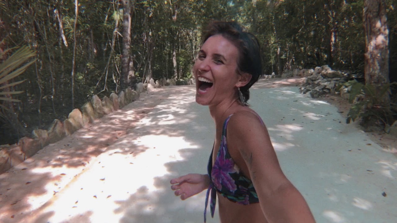 Sofia Macchi - PUERTO (Video Oficial) - YouTube