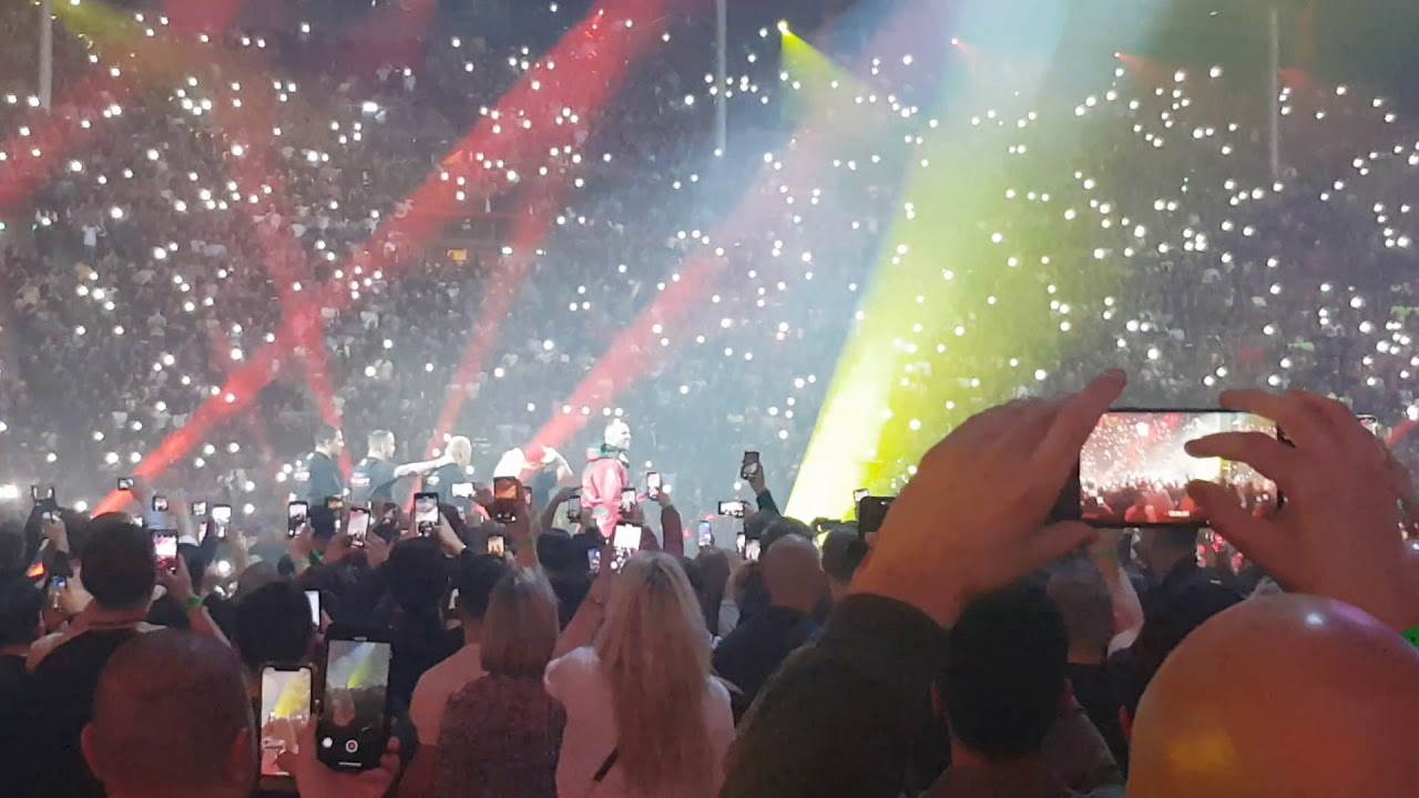 Glory Collision 2 Bahr Hari Entrance - YouTube
