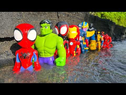 Avengers Action Figure Buried In The Sand. Spider-man, Hulk, Captain America, Thanos, X-man #40
