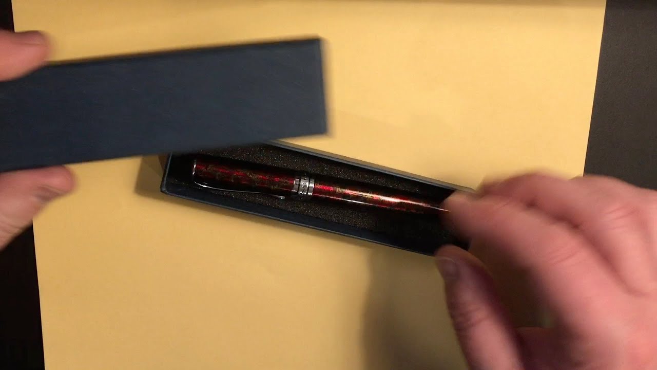 Writing one long German word with a fountain pen - YouTube