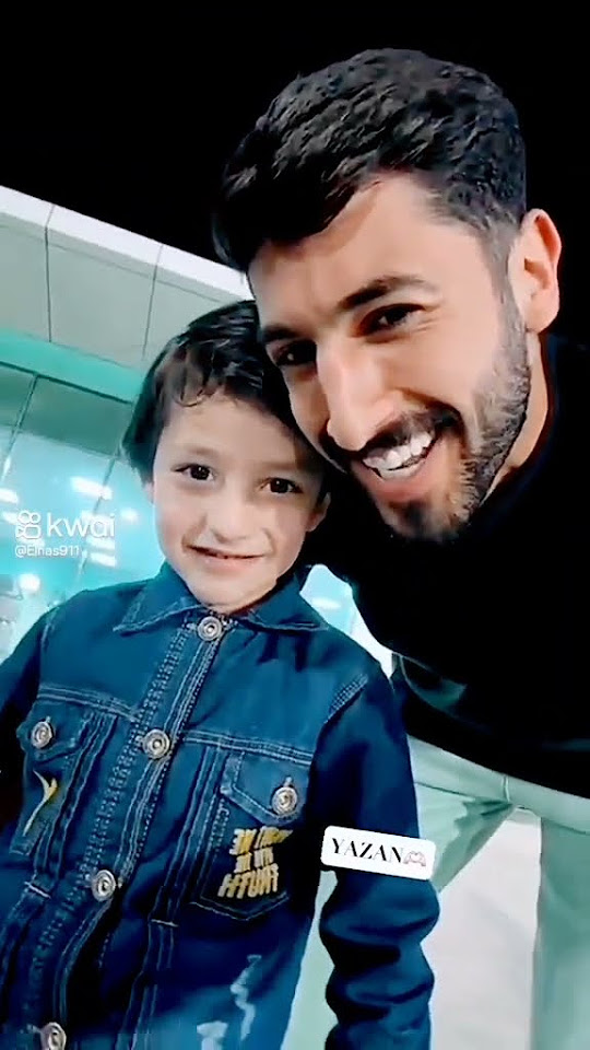 يزن إنعيمات يمزح مع ولد صغيرهههههههه - YouTube