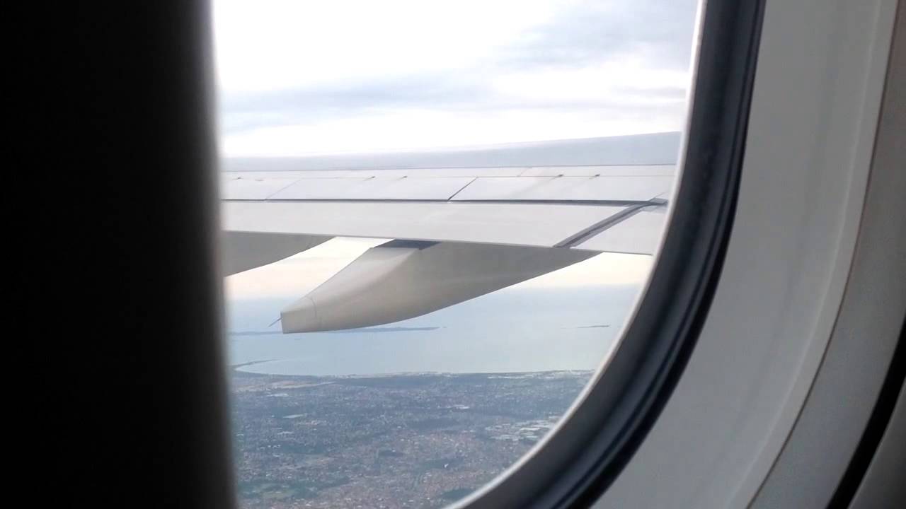 Etihad flight Perth to Abu Dhabi - YouTube