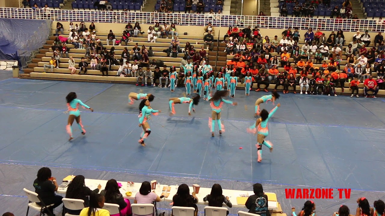 2nd Place All Age Field Show - Dancing Cloverleafs - War Zone Part IV ...