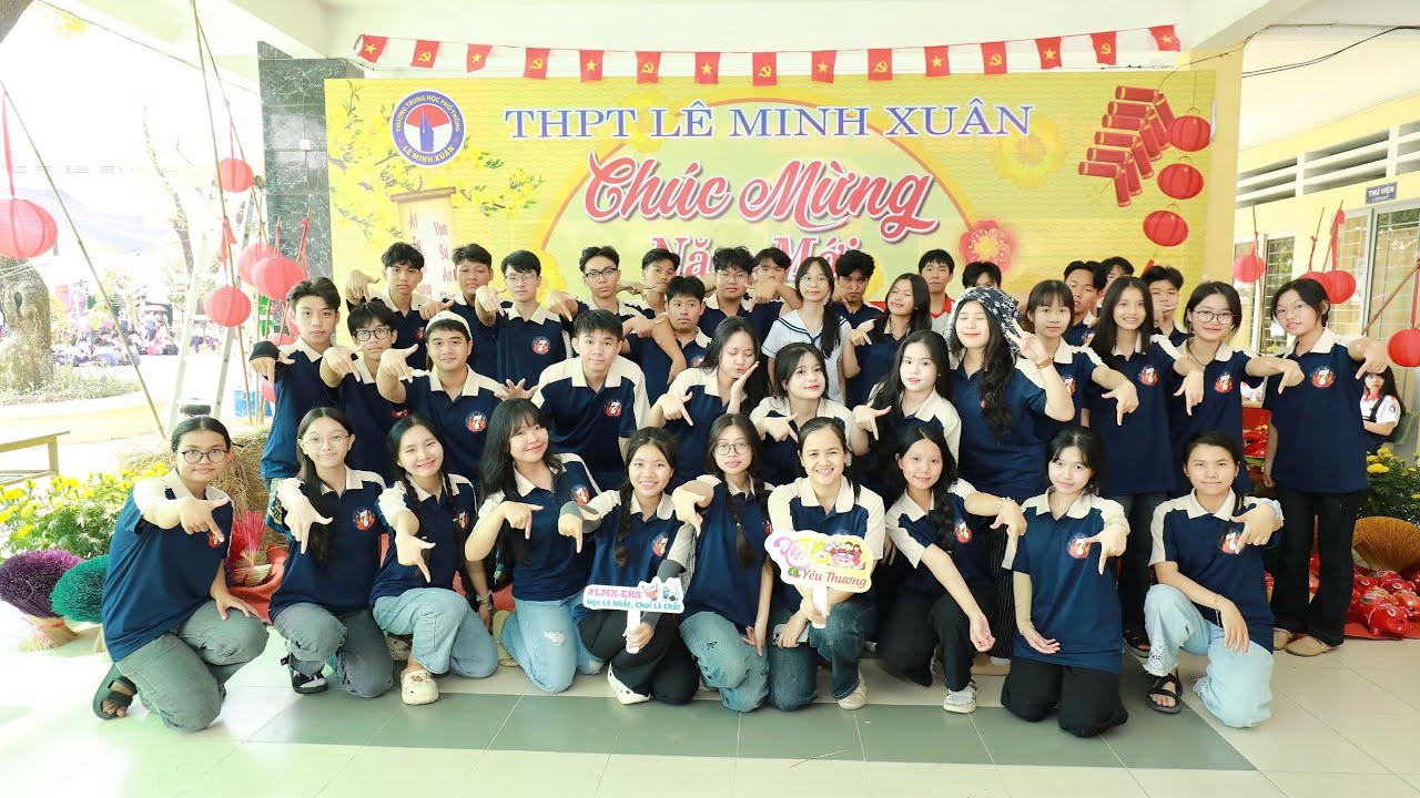 [Vlog#3] HỘI XUÂN-TRƯỜNG THPT LÊ MINH XUÂN-11B7 CÓ GÌ HOT ? [ Spring Festival-LMX HIGH SCHOOL ...