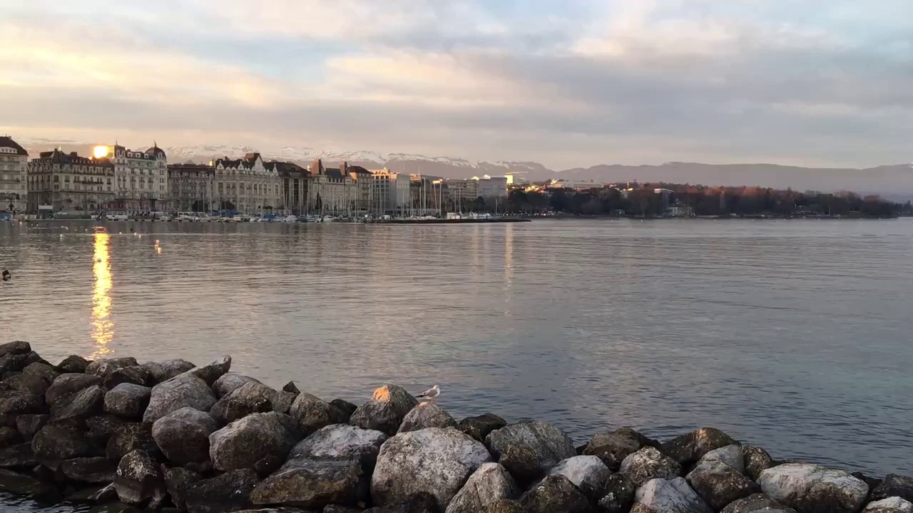 BEAUTIFUL SUNSET ON LAKE GENEVA. Switzerland. Lac Léman Genève Suisse ...