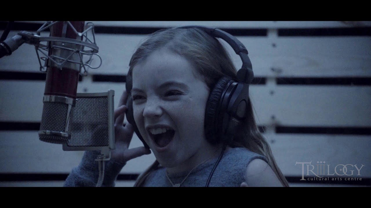 The Greatest Showman- This Is Me (cover) - YouTube