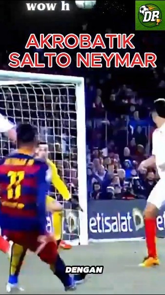 Akrobatik sepak bola #shorts #football #soccer #ronaldino #messi # ...
