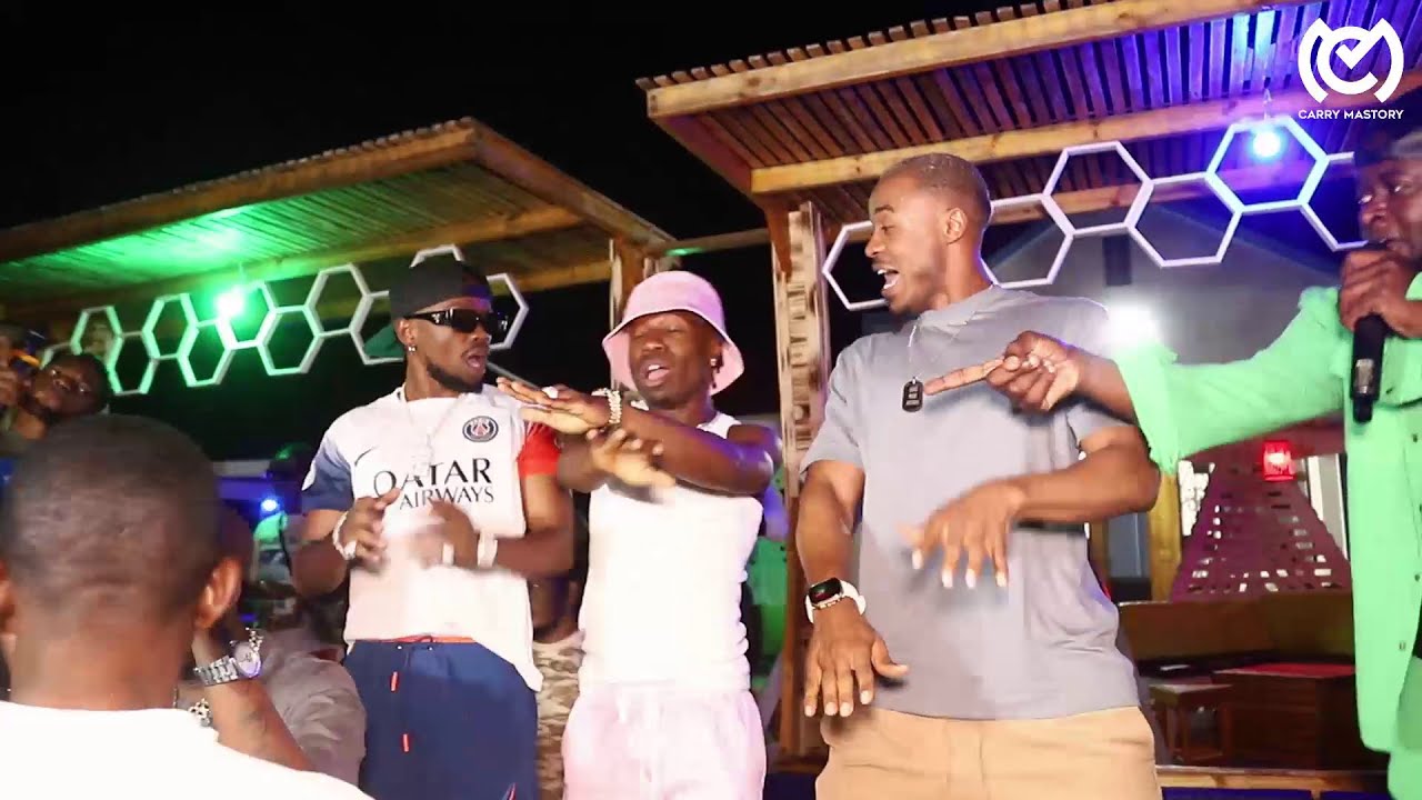 TAZAMA ALI KIBA NA MARIOO WAKIIMBA NYIMBO YAO MPYA LIVE KWA MARA YA ...