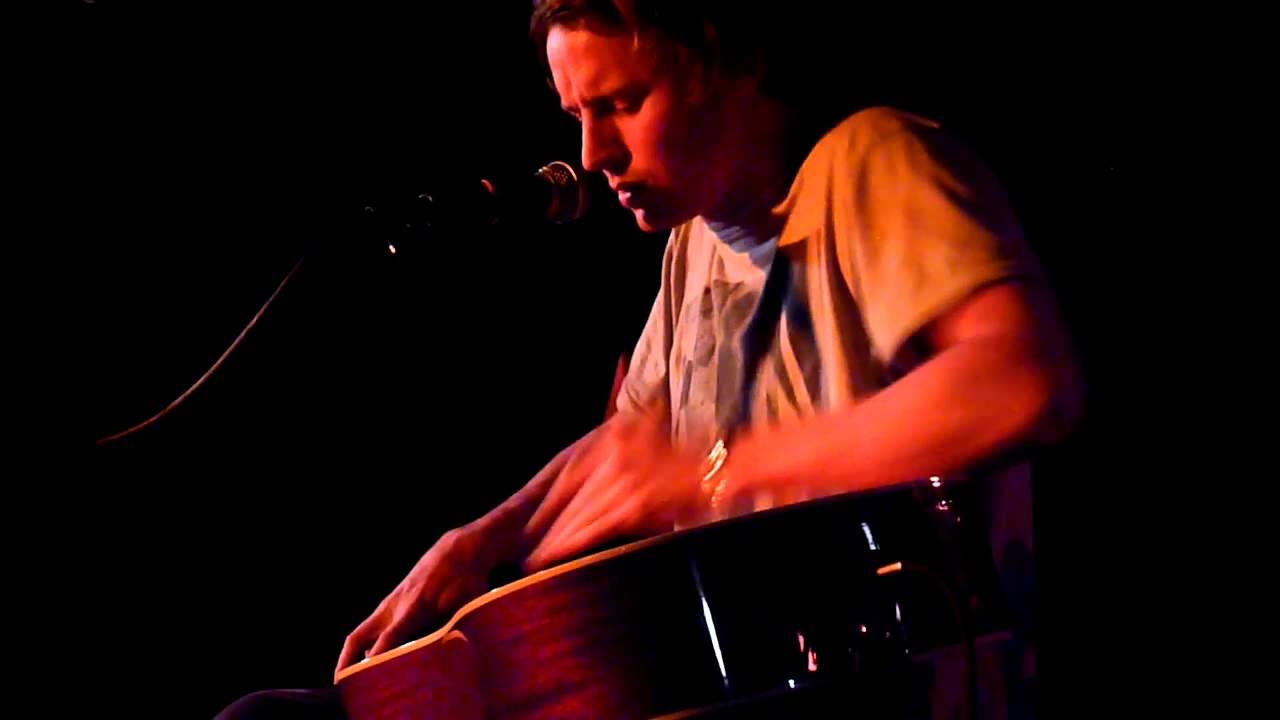 Ben Howard- Depth Over Distance Live @ Ruby Lounge Manchester - YouTube