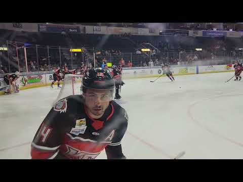 Loren Ulett hits us in warmups. - YouTube