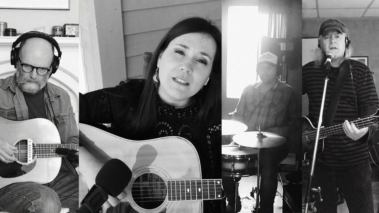 Jessica Rhaye - Reaching Out To You (LIVE) - YouTube