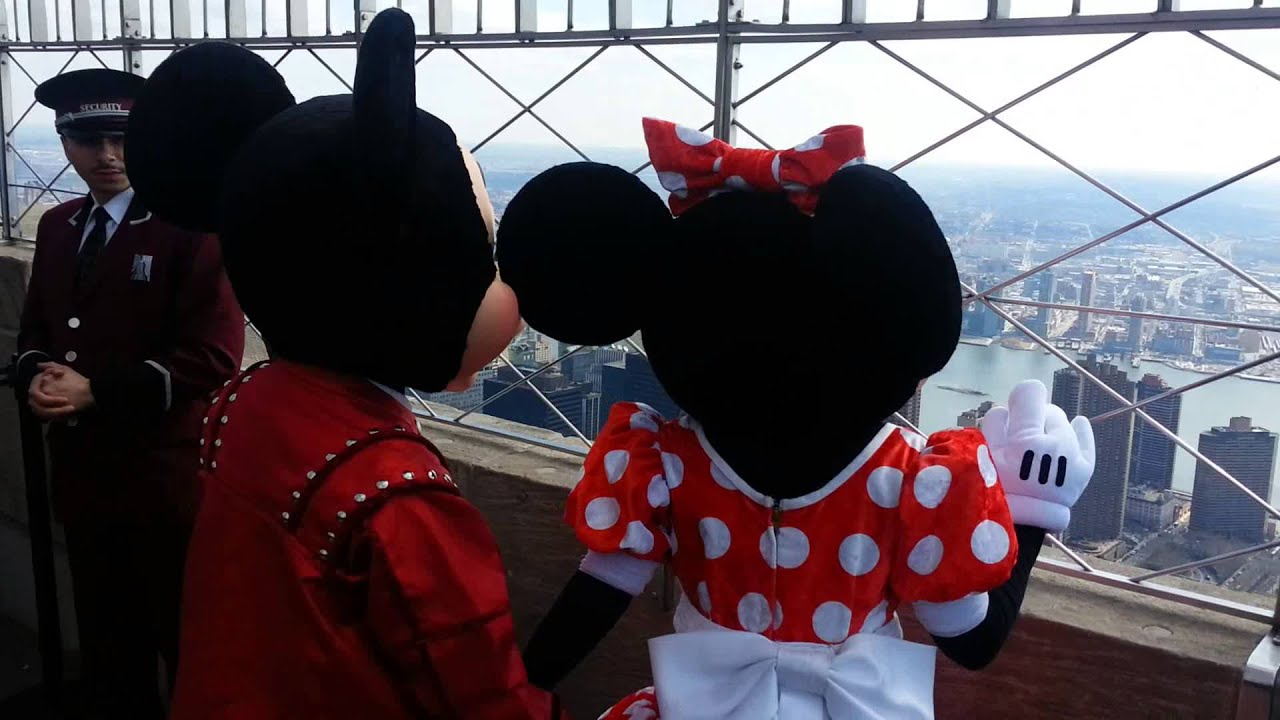 Mickey & Minnie Visit The Empire State Building - YouTube