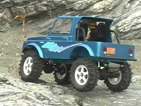 suzuki jimny ja11 "Samurai" RC Crawler. - YouTube