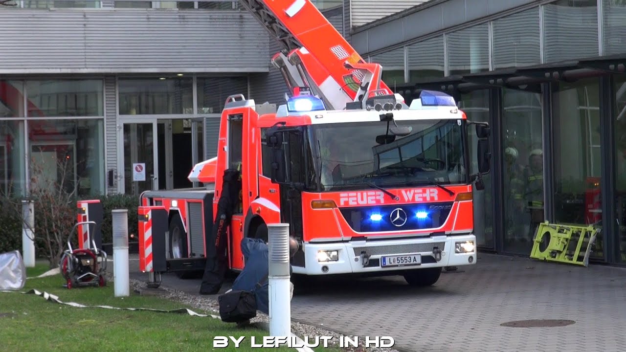 [FEUER IM 5. OG] BF Linz + Betriebsfeuerwehr Linz AG im Einsatz - YouTube