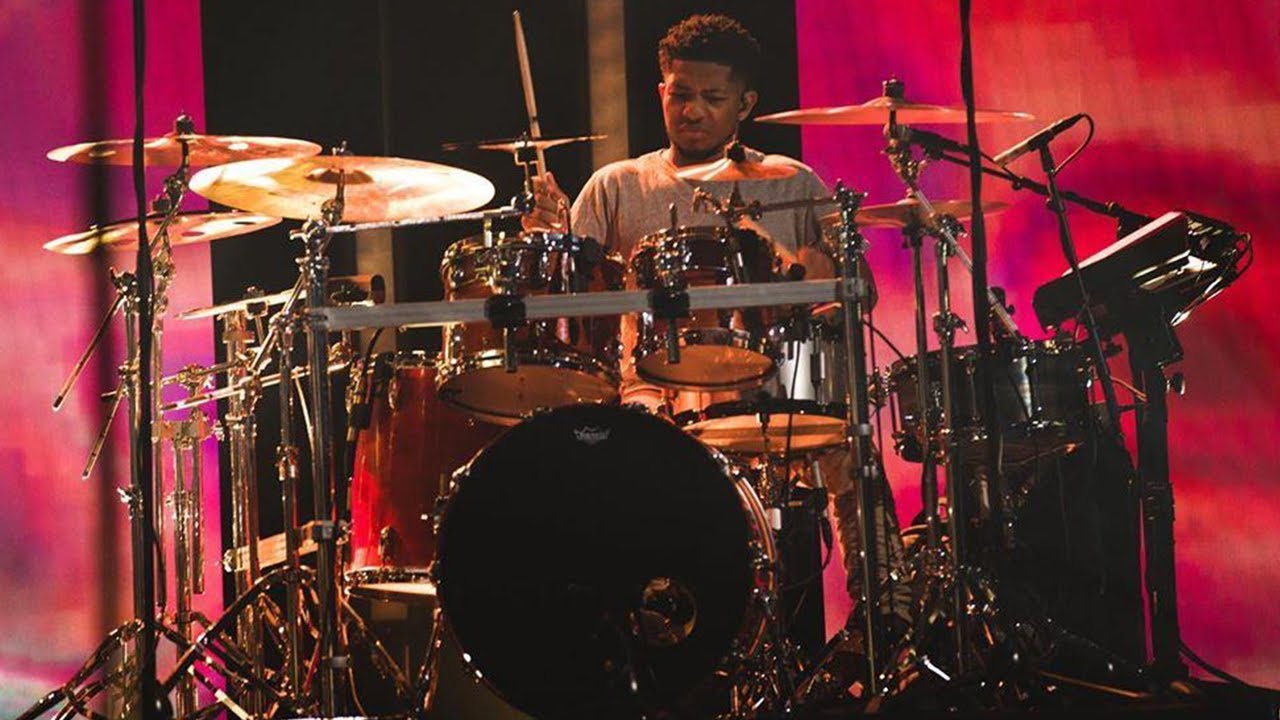 Tony Taylor Jr Drum Groove - YouTube