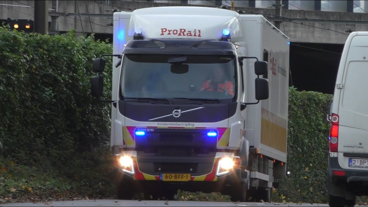 PRIO 1 ProRail Incidentenbestrijding onderweg naar een incident op ...