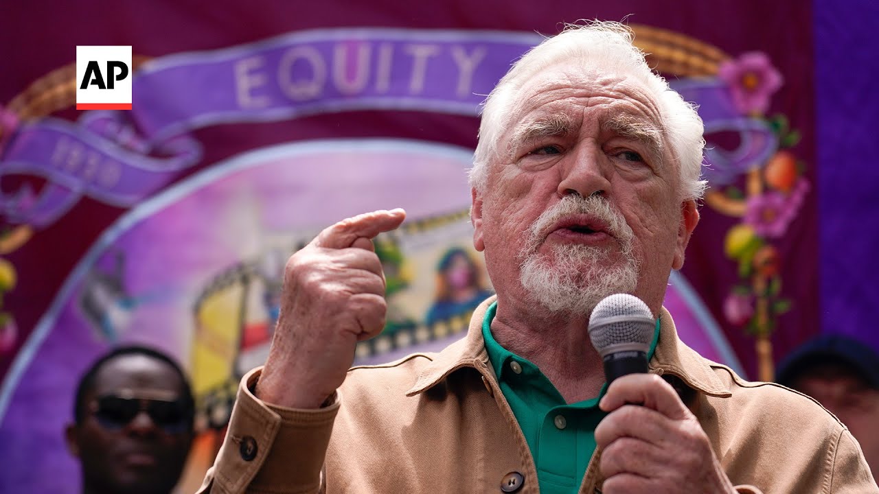 Brian Cox, Simon Pegg and Andy Serkis stand with strikers - YouTube