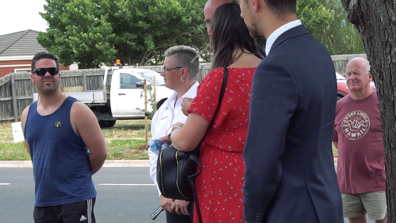 Donald McKillop Auction Profile - Barry Plant Werribee - YouTube