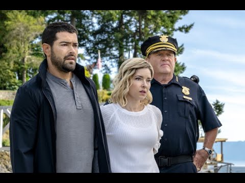 Ships In The Night  --  A Martha Vineyard Mystery