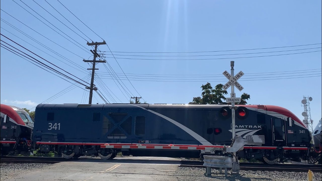 Amtrak 203 OLS Unit Leads Train #960 w/New ALC-42s West - 20th St ...