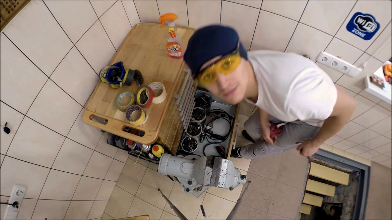 Garage Mario Brothers Cleaning - YouTube