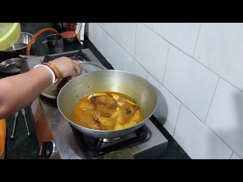 Katla Machli Ka Shorba/ Rasa /Jhol || Bengali style - YouTube