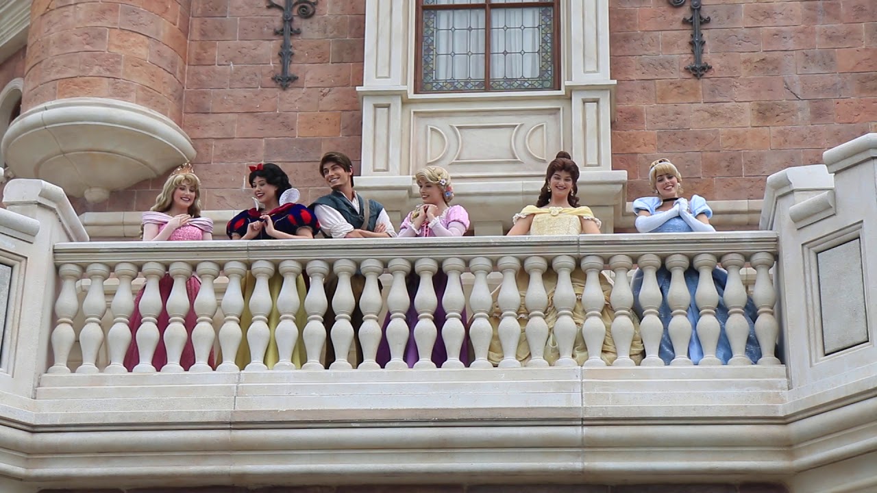 Princess Balcony Greetings 邂逅迪士尼公主们 - Shanghai Disneyland - Shanghai ...