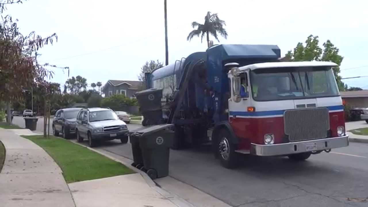 CR&R | Autocar ACX Amrep Side Loader - Mixed Waste - YouTube