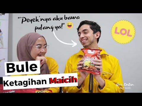 REAKSI BULE NYOBAIN CEMILAN INDONESIA BUAT PERTAMA KALINYA! (BAHASA INGGRIS with INA SUBTITLE)