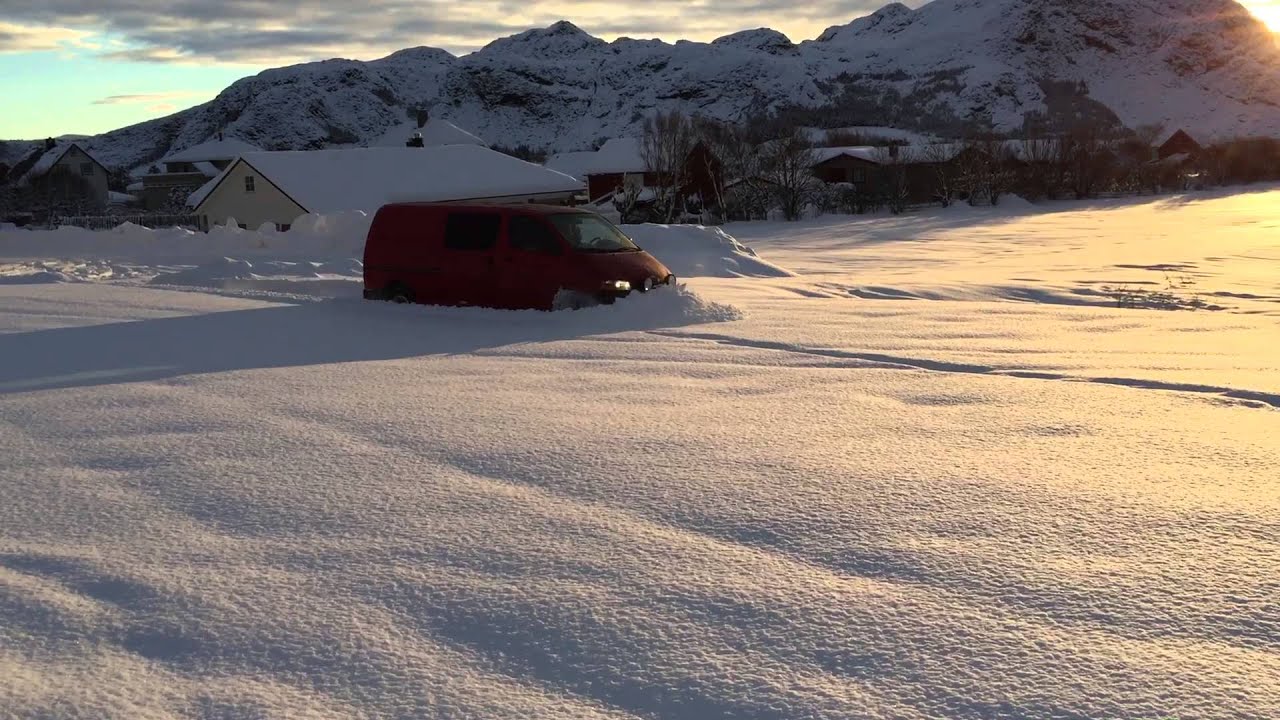 Toyota Hiace deep snow diesel Awd 4x4 - YouTube
