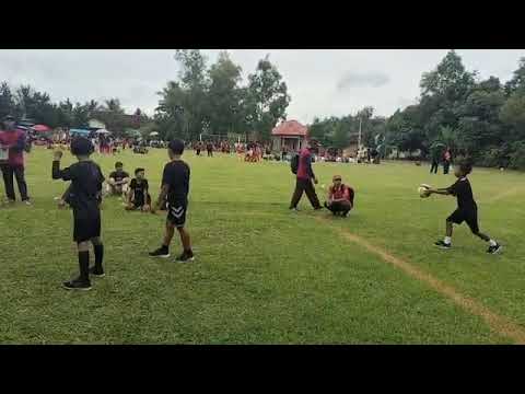 Anak-anak eskul voly