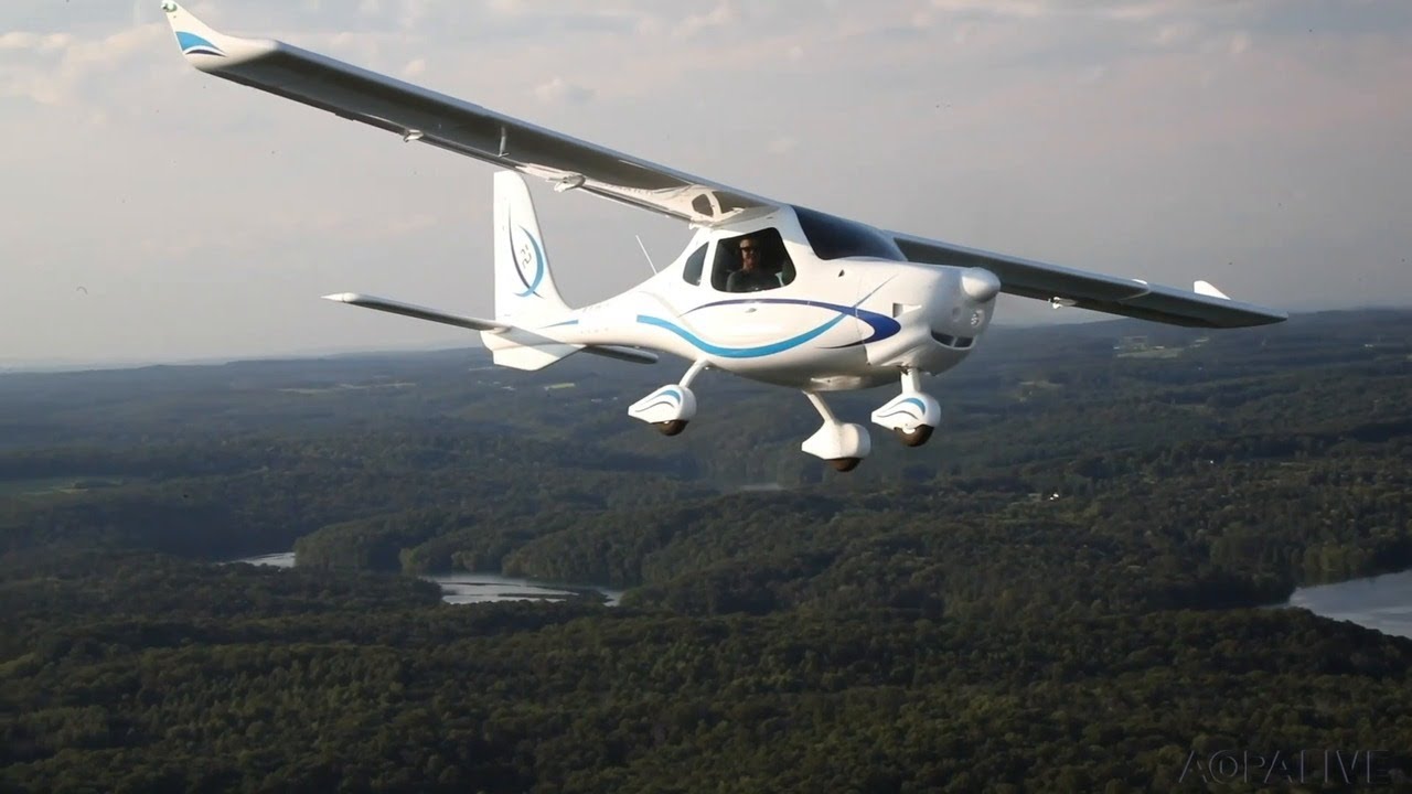 Flight Design F2 - YouTube