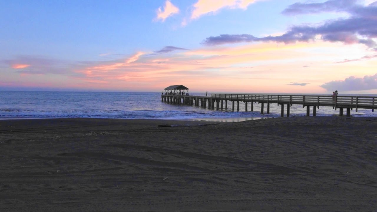 ワイメア 桟橋 と キャプテンクック モニュメント : Waimea Landing State Recreation Pier ...