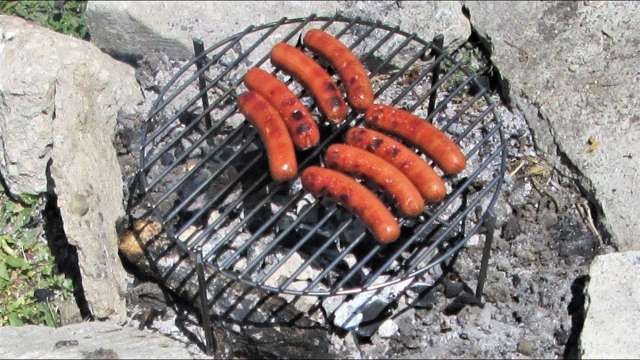 Hot Dogs on my Camp Fire Cooking Grate - YouTube