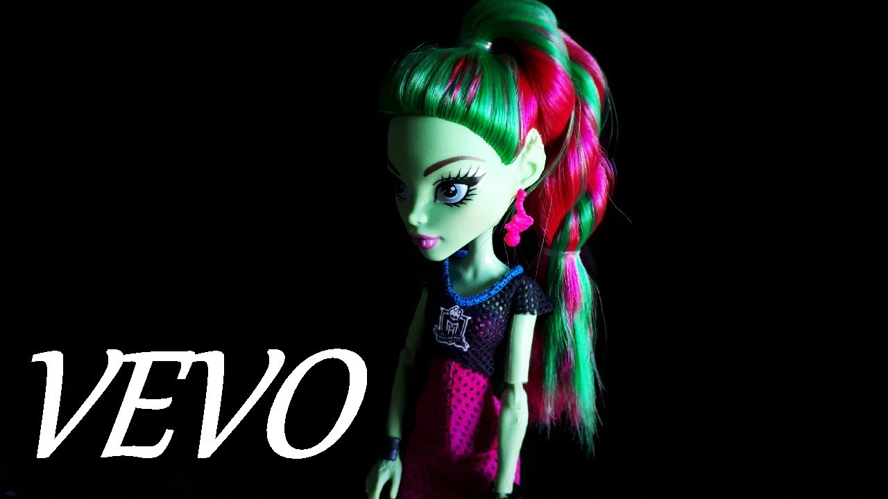 Jump - Julia Michael Stop Motion |Neighthanyx| - YouTube