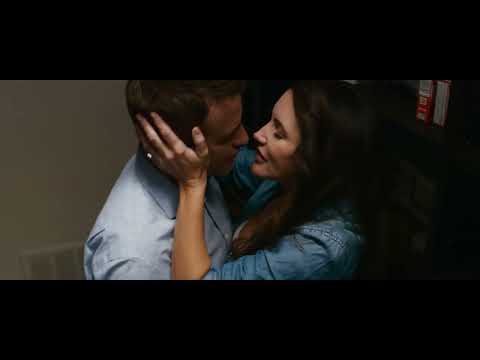 Deadly Illusions / Kissing Scene — Mary and Tom (Kristin Davis and Dermot Mulroney)