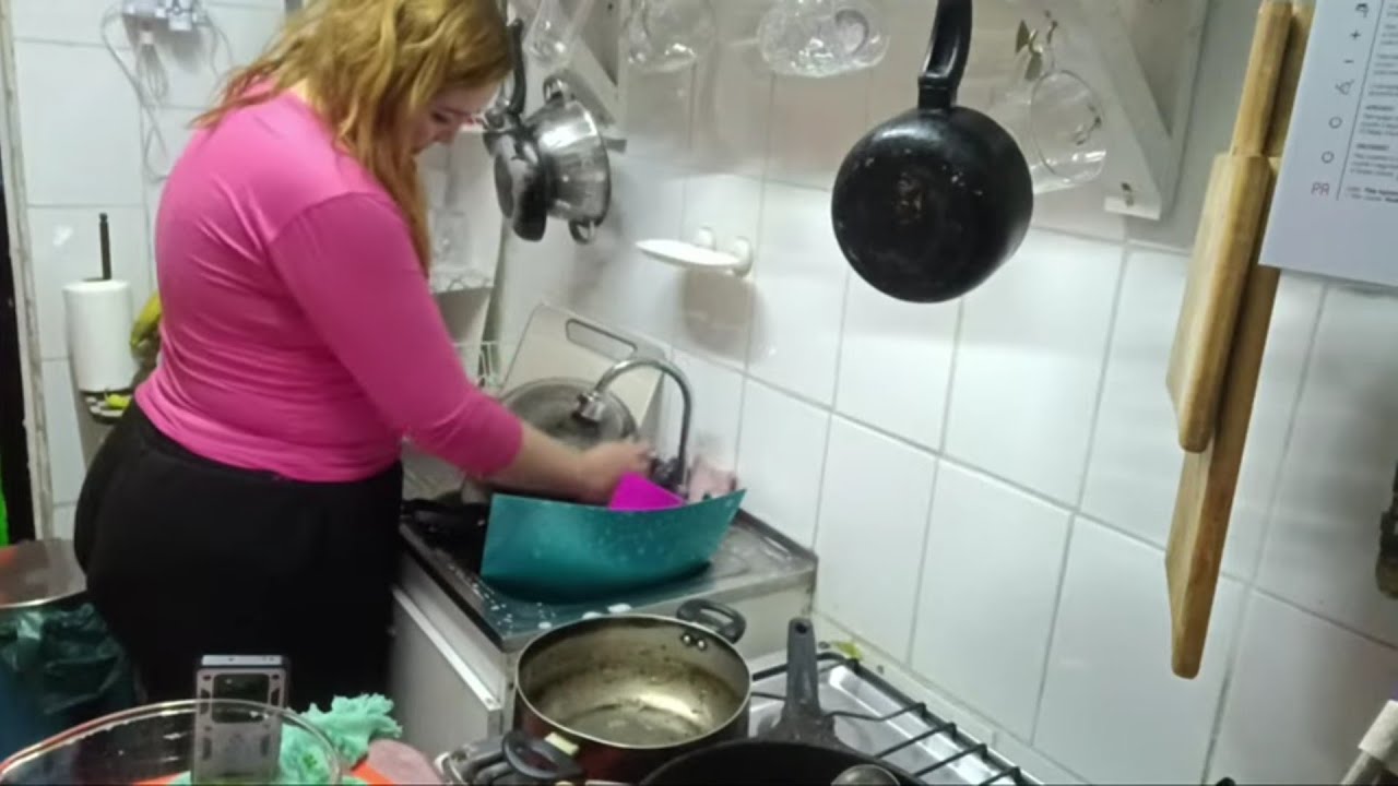 LAVANDO LA LOZA / EN VIVO - YouTube