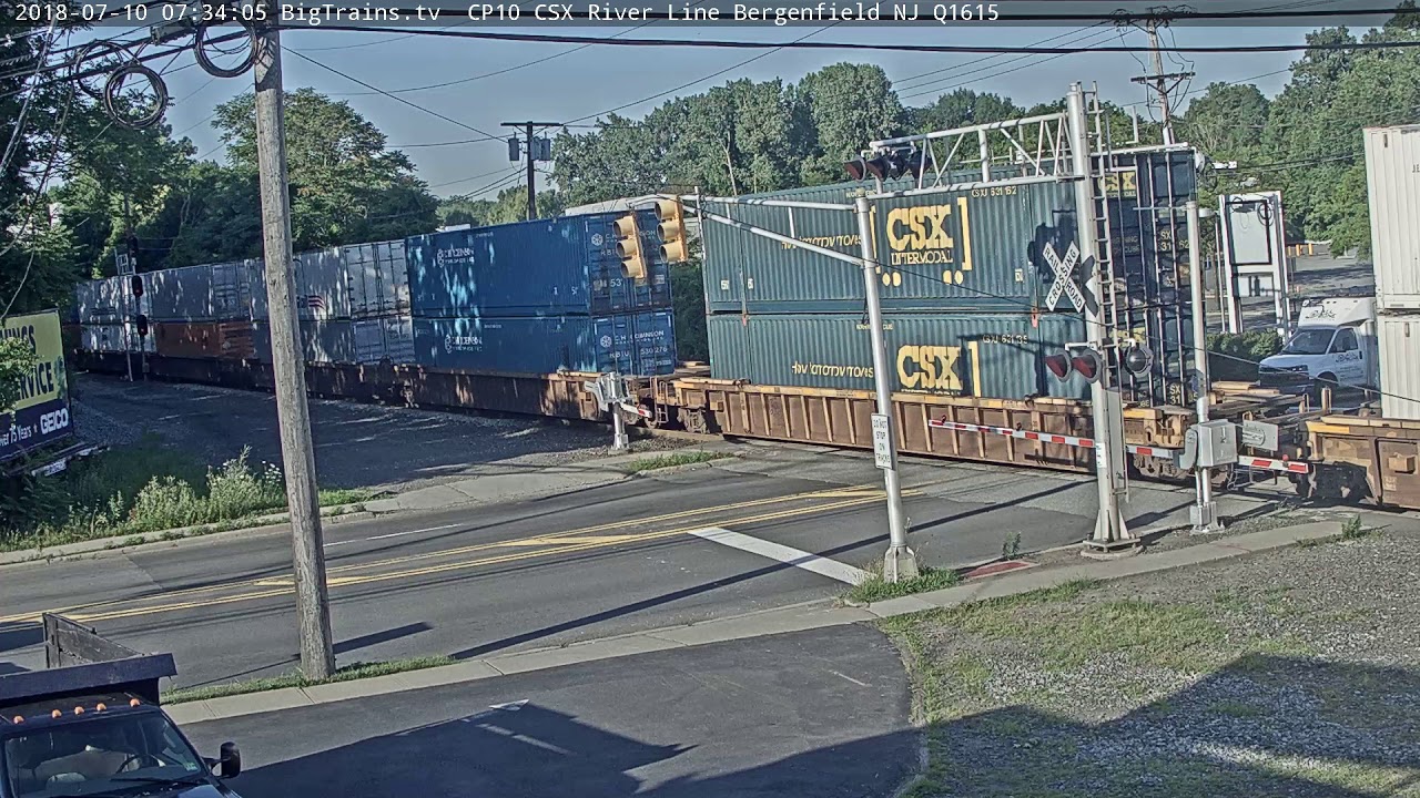 July 10 2018 07:32 nb stack trailers CSX 7920, 3256, 3095 Q003 - YouTube