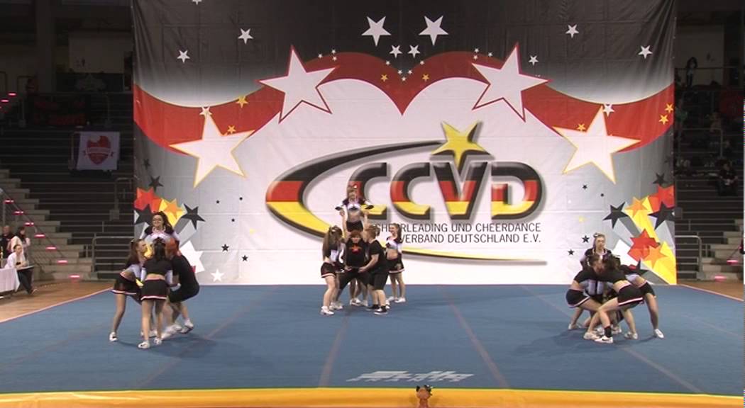 RMWest2015 - Supreme Starlets - Senior Coed Cheer Level 5 - YouTube