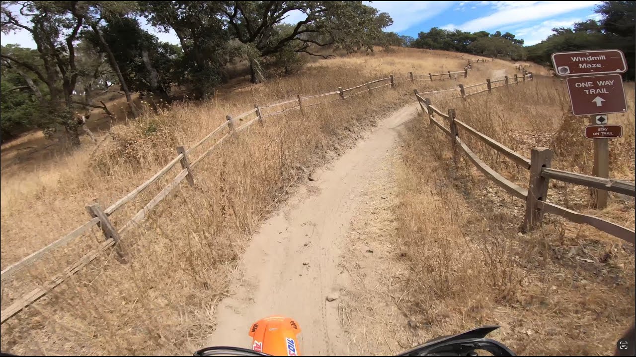 Hollister Hills - Windmill Maze + Back Tank - YouTube