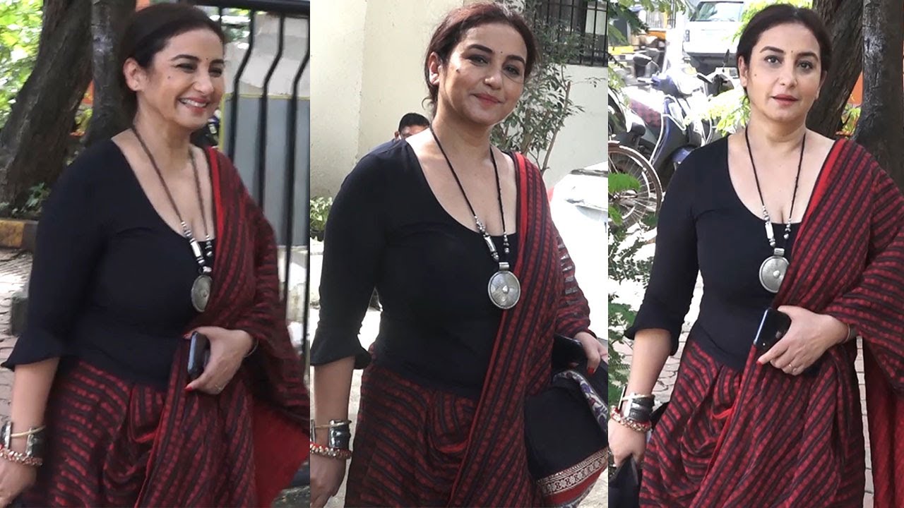 Divya Dutta Looking Stunning In Her Deep Neck Blouse Flaunting Her Cleavages In front Of Media ...