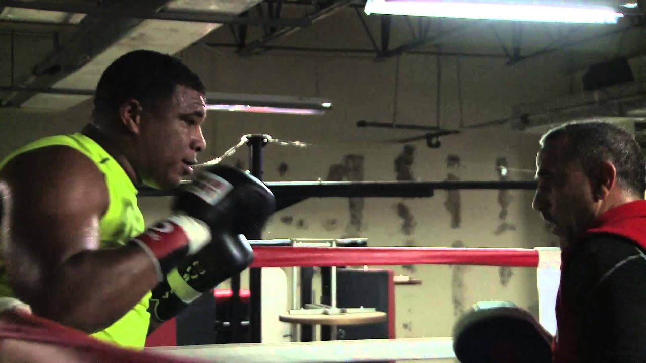 Odlanier Solís, un boxeador de corazón completo - YouTube