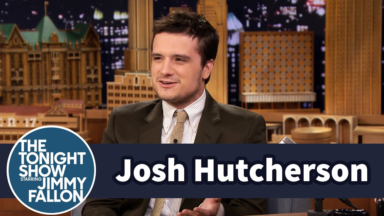 Josh Hutcherson Answers Fans' Twitter Questions - YouTube